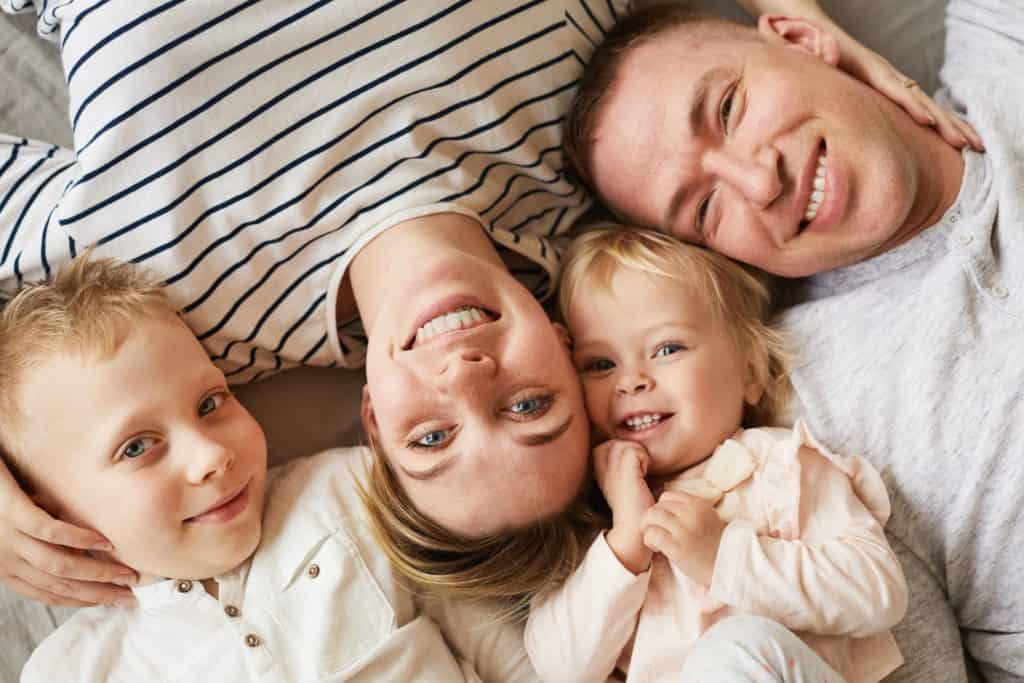 Eltern-Kind-Bindung stärken: 6 Gewohnheiten für den Alltag